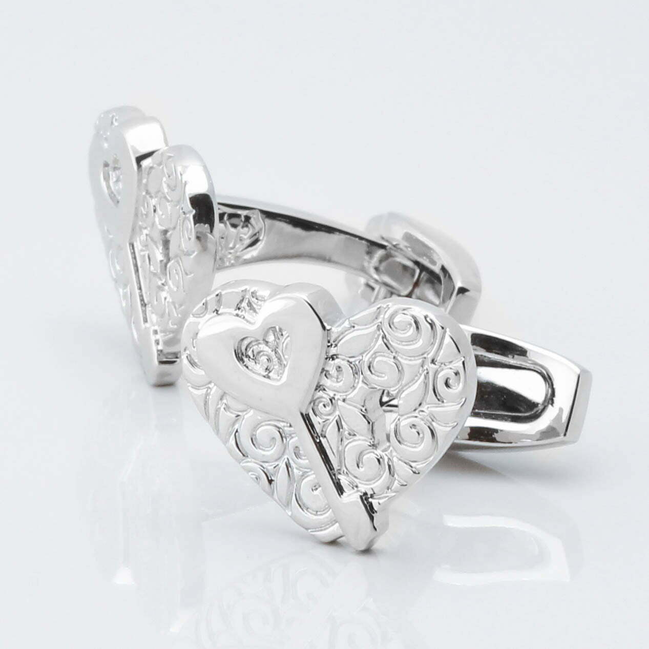 'Key to my Heart' Cufflinks. The Cufflink Specialists